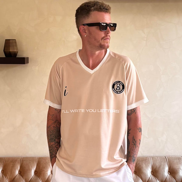 Baller V–neck Gold – I'LL WRITE YOU LETTERS